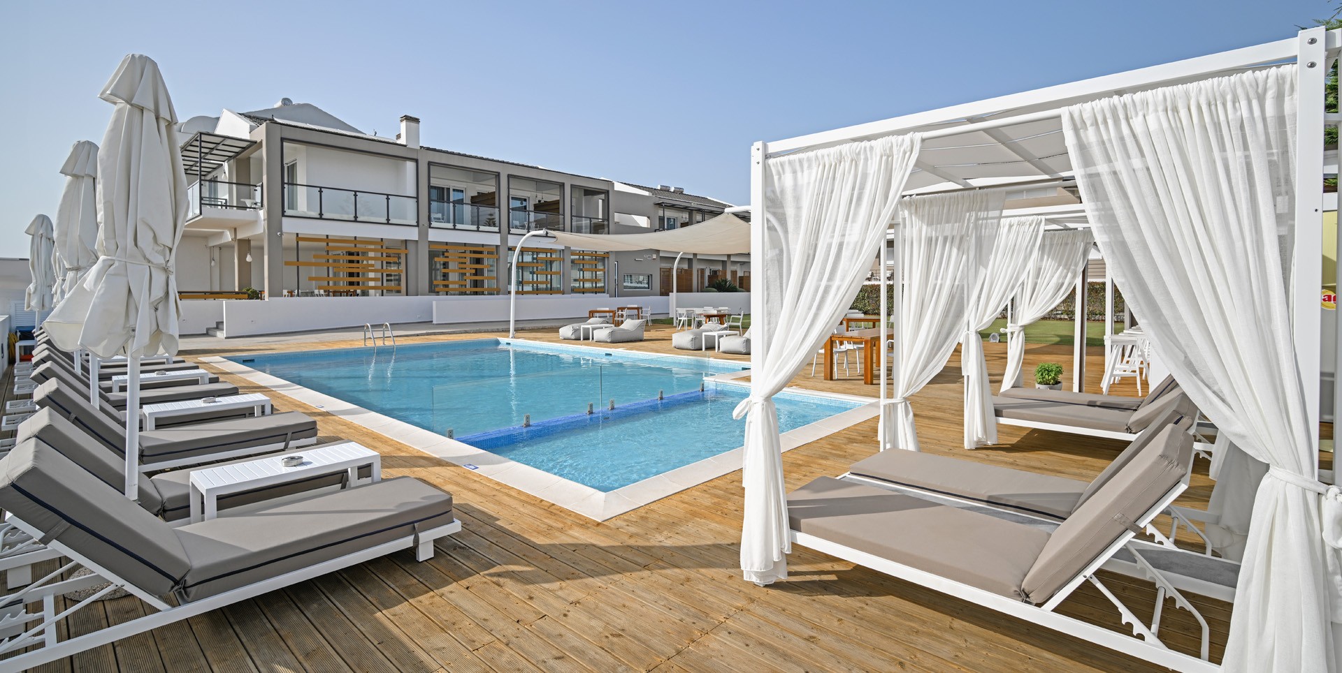 SESA Hotel Preveza | Relax by the Pool & Beautiful Beachfront